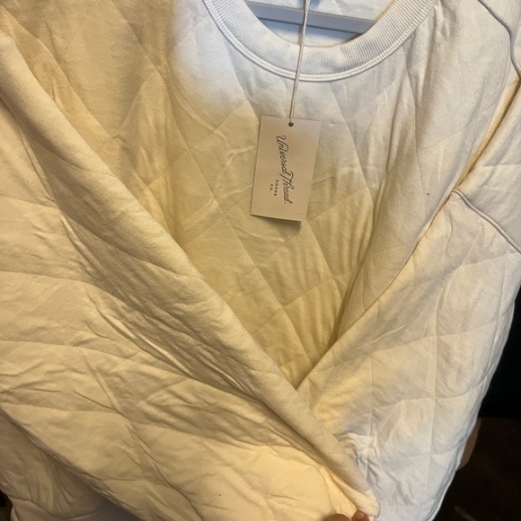 Universal Thread | Sweaters | Universal Thread Quilted Cream Sweater ...
